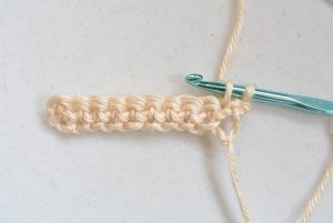 How To Crochet the Granite or Moss Stitch – Mama In A Stitch