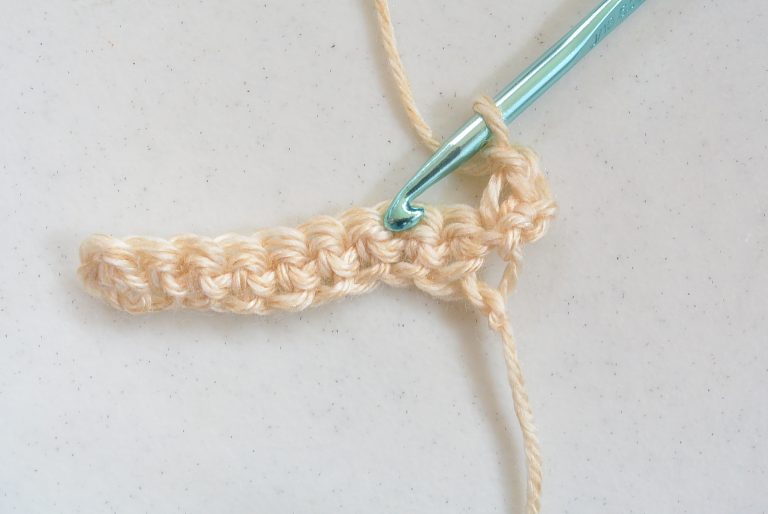 How To Crochet the Granite or Moss Stitch – Mama In A Stitch