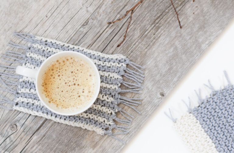 Knit Mug Rugs Free Pattern – Mama In A Stitch