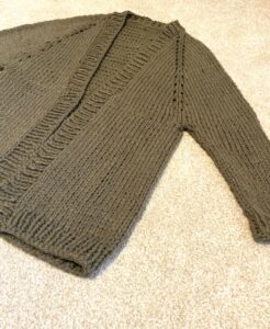 Simple Raglan Cardigan Knitting Pattern – Mama In A Stitch