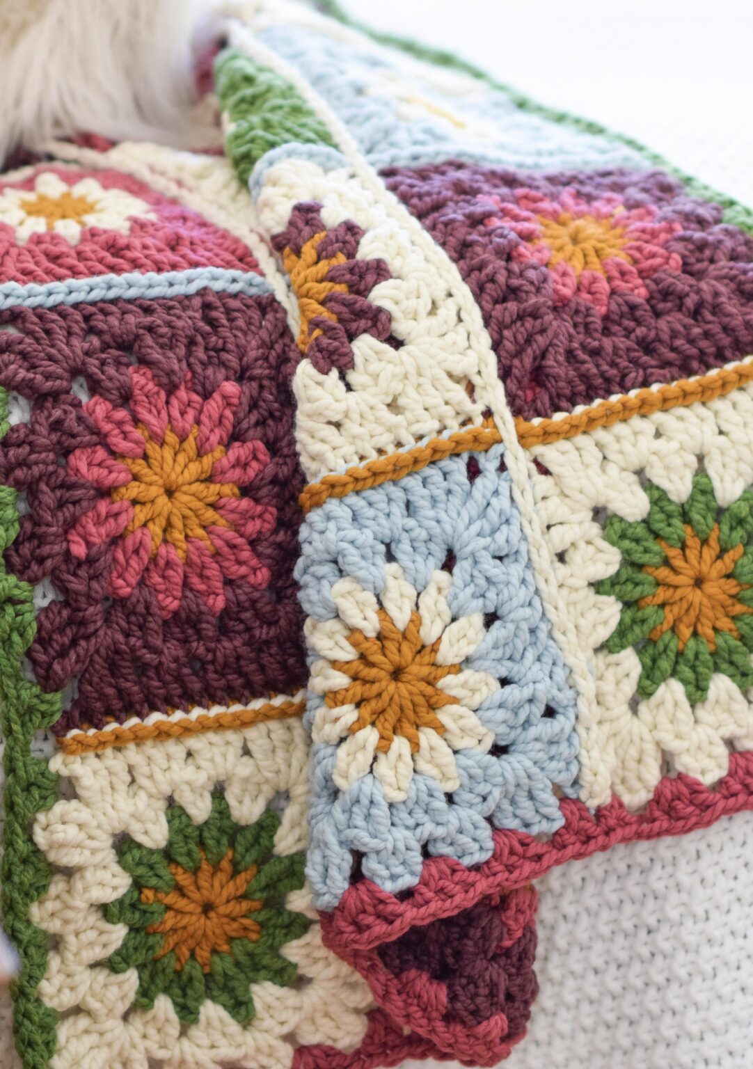 Sunny Blooms Flower Blanket Crochet Pattern – Mama In A Stitch