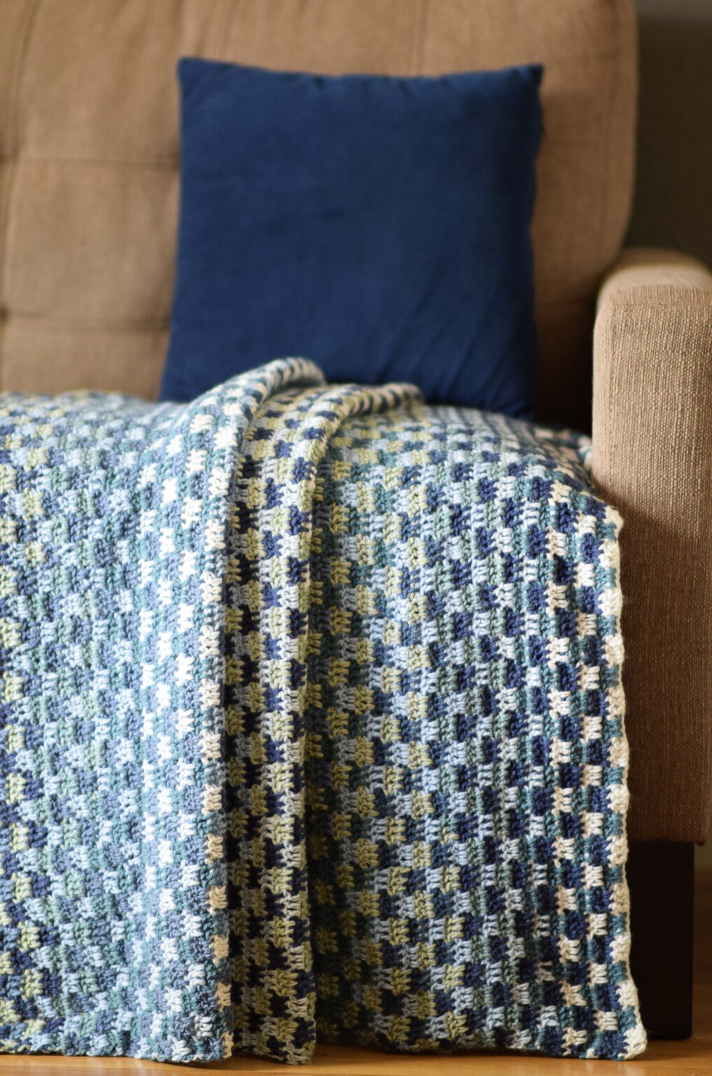 Checkered Blanket Crochet Pattern – Mama In A Stitch
