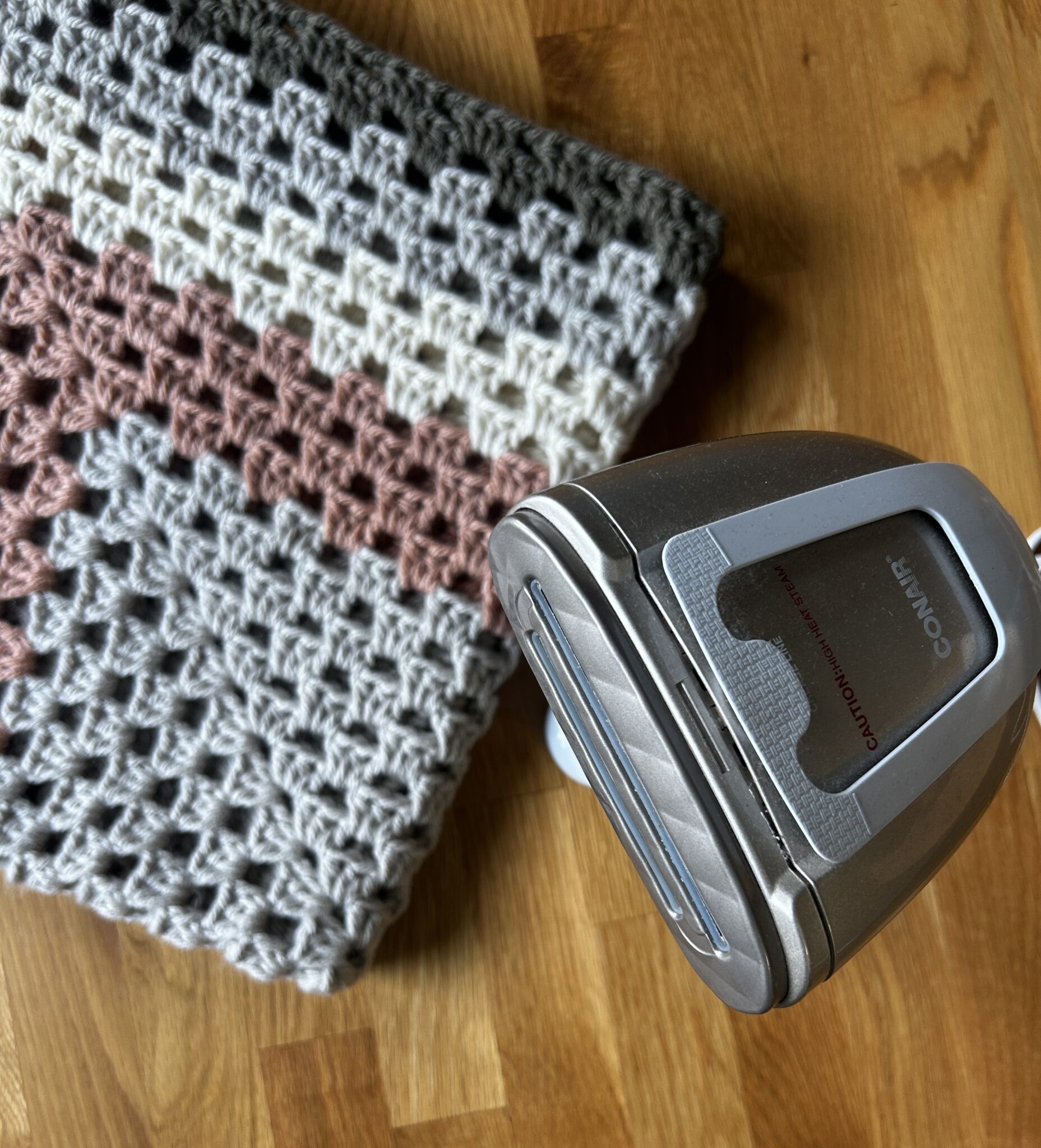 Giant Granny Square Blanket Crochet Pattern – Mama In A Stitch
