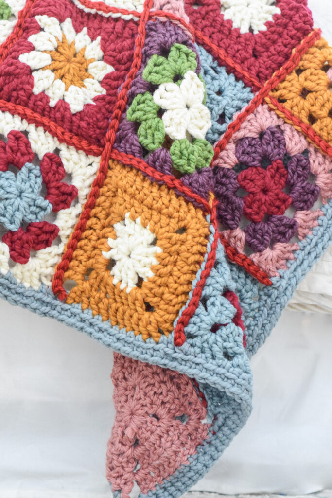Giant Granny Square Blanket Crochet Pattern – Mama In A Stitch